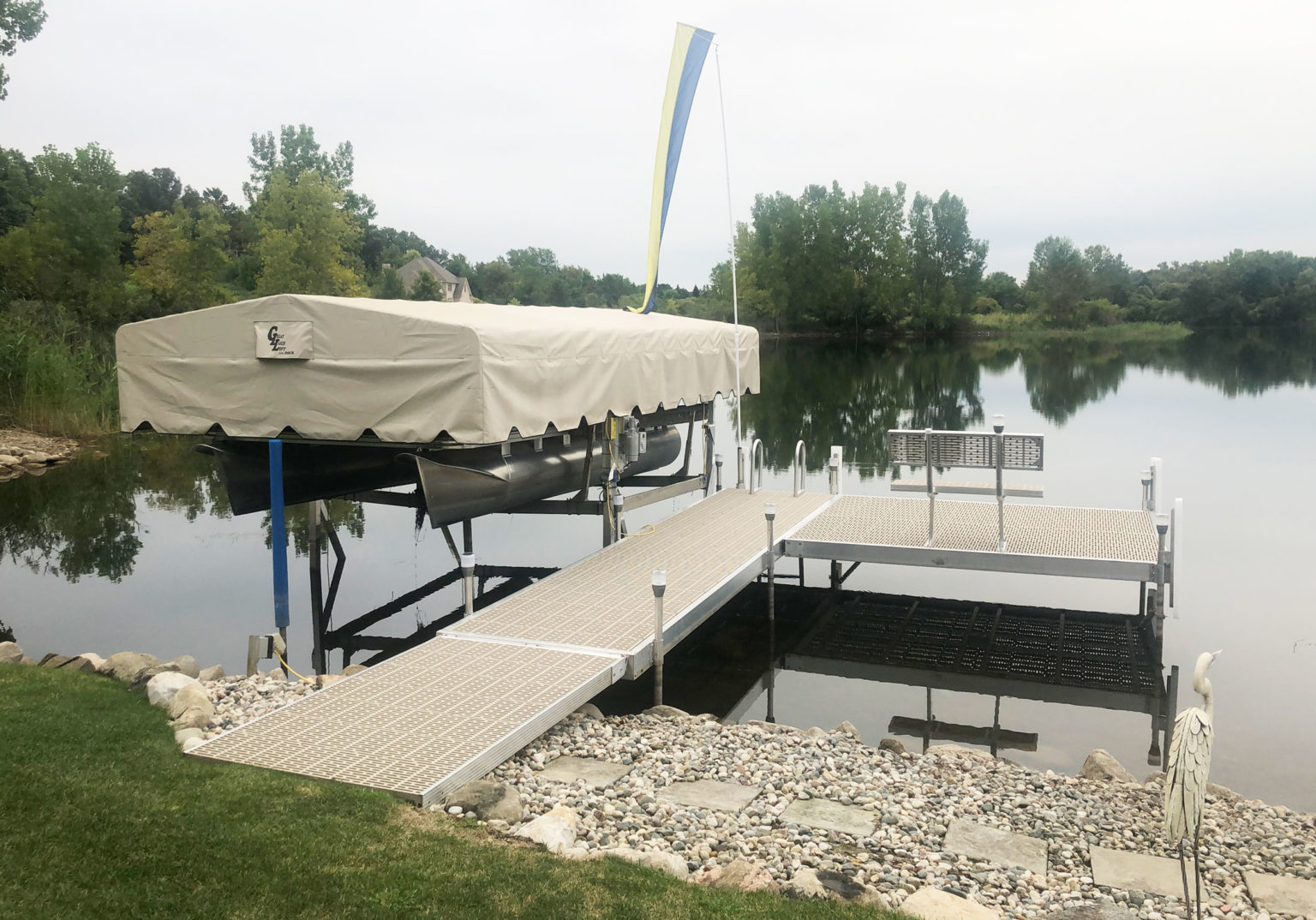 Docks - Water's Edge Dock and Hoist
