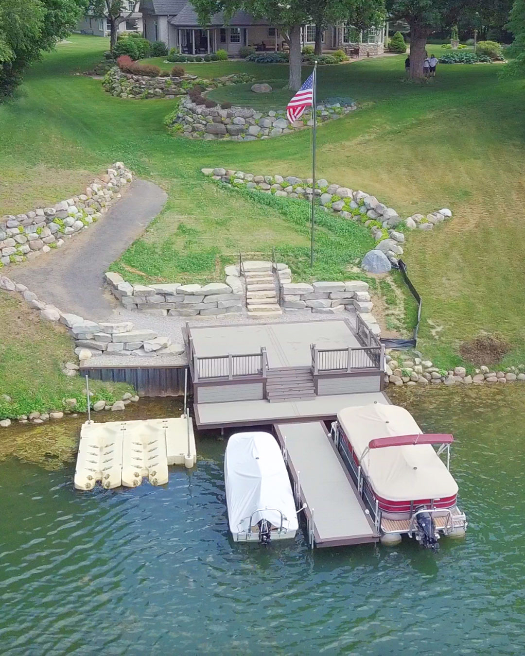 Service Areas, Michigan - Water's Edge Dock and Hoist