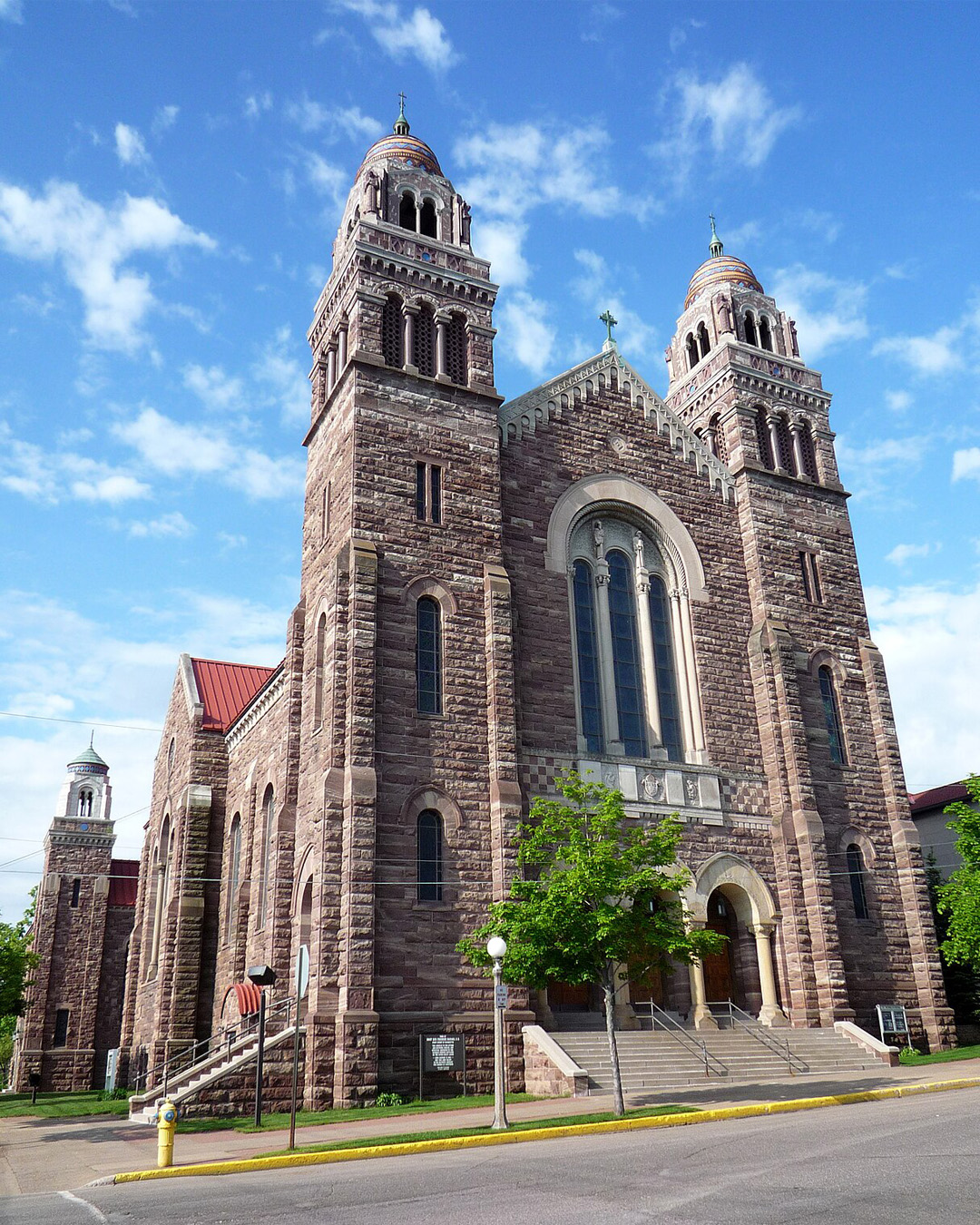 Marquette, Michigan - Water's Edge Dock and Hoist